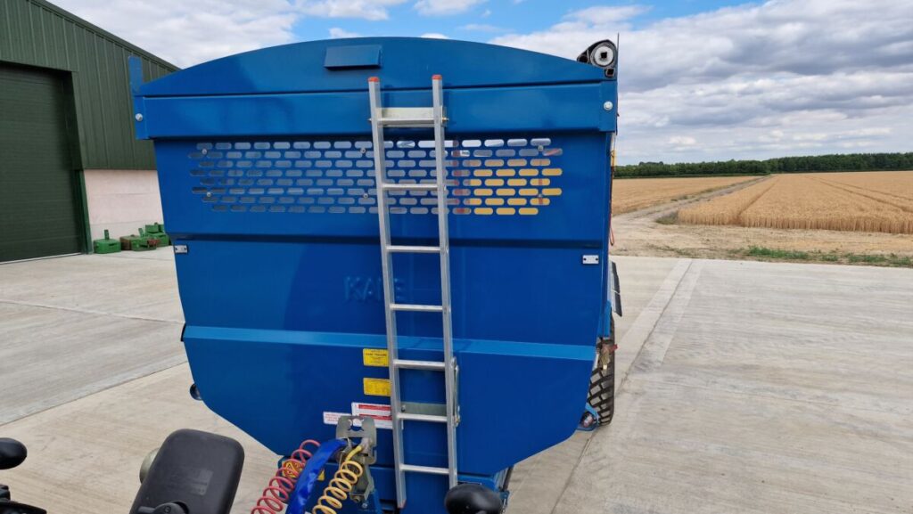 Kane Tri-Axle Grain Trailer – Tractors | TGM Agricultural Machinery ...